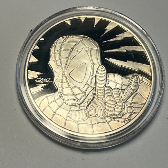 Highland Mint | Other | Wolverine And Spiderman Highland Mint 996 One ...